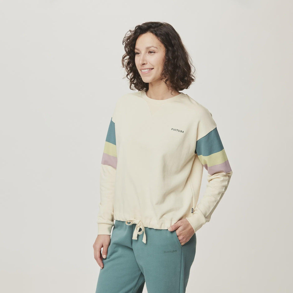 Picture Women's Trisse Crew Top – Outside Sports